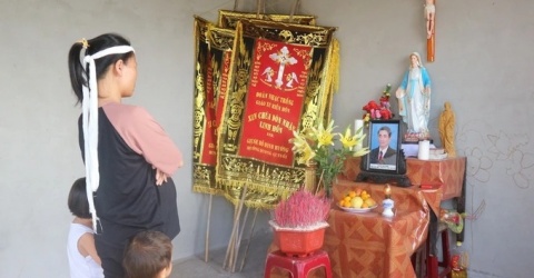 "Ngày bố về chỉ còn là cái xác"