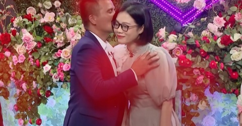 Trai tân U40 'cưa đổ' mẹ đơn thân bằng giọng hát Hà Tĩnh
