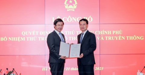 Công bố quyết định của Thủ tướng bổ nhiệm tân Thứ trưởng
