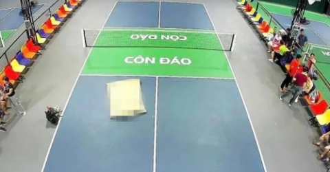 Người đàn ông 51 tuổi bất ngờ ngã gục, tử vong thương tâm khi đang chơi ...
